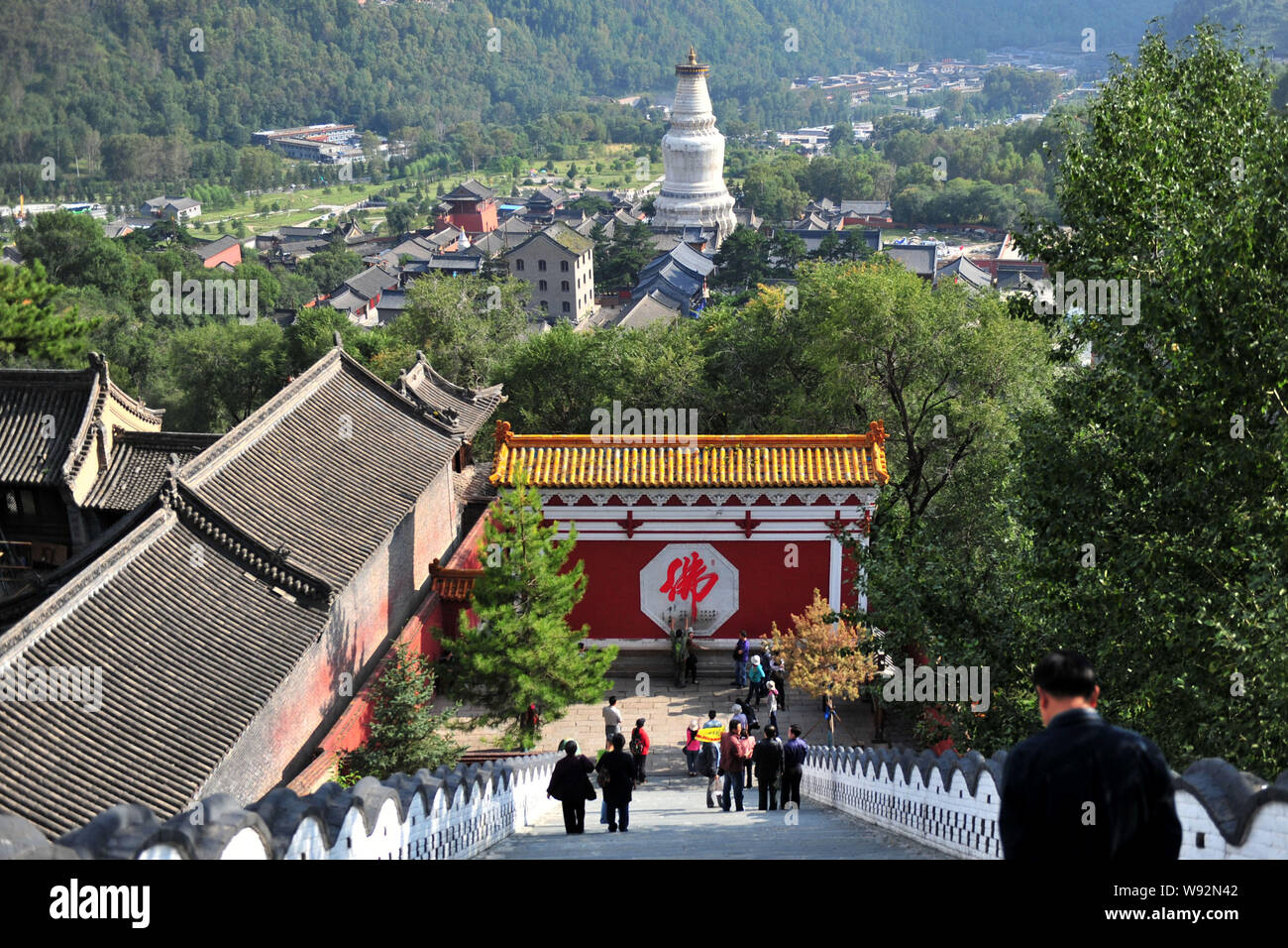 Wutaishan mountain hi-res stock photography and images - Alamy