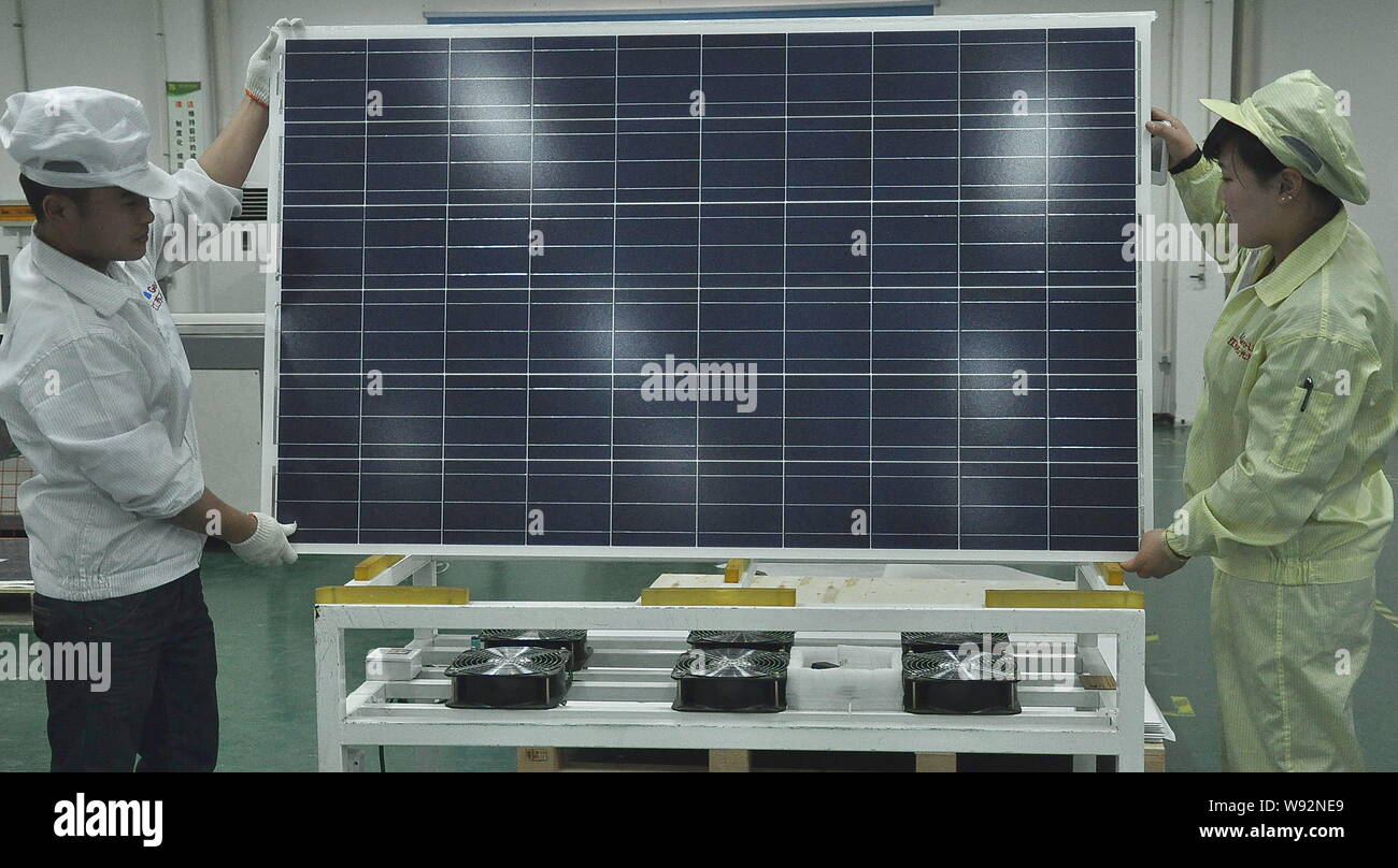 Solar panel factory in china hi-res stock photography and images - Alamy