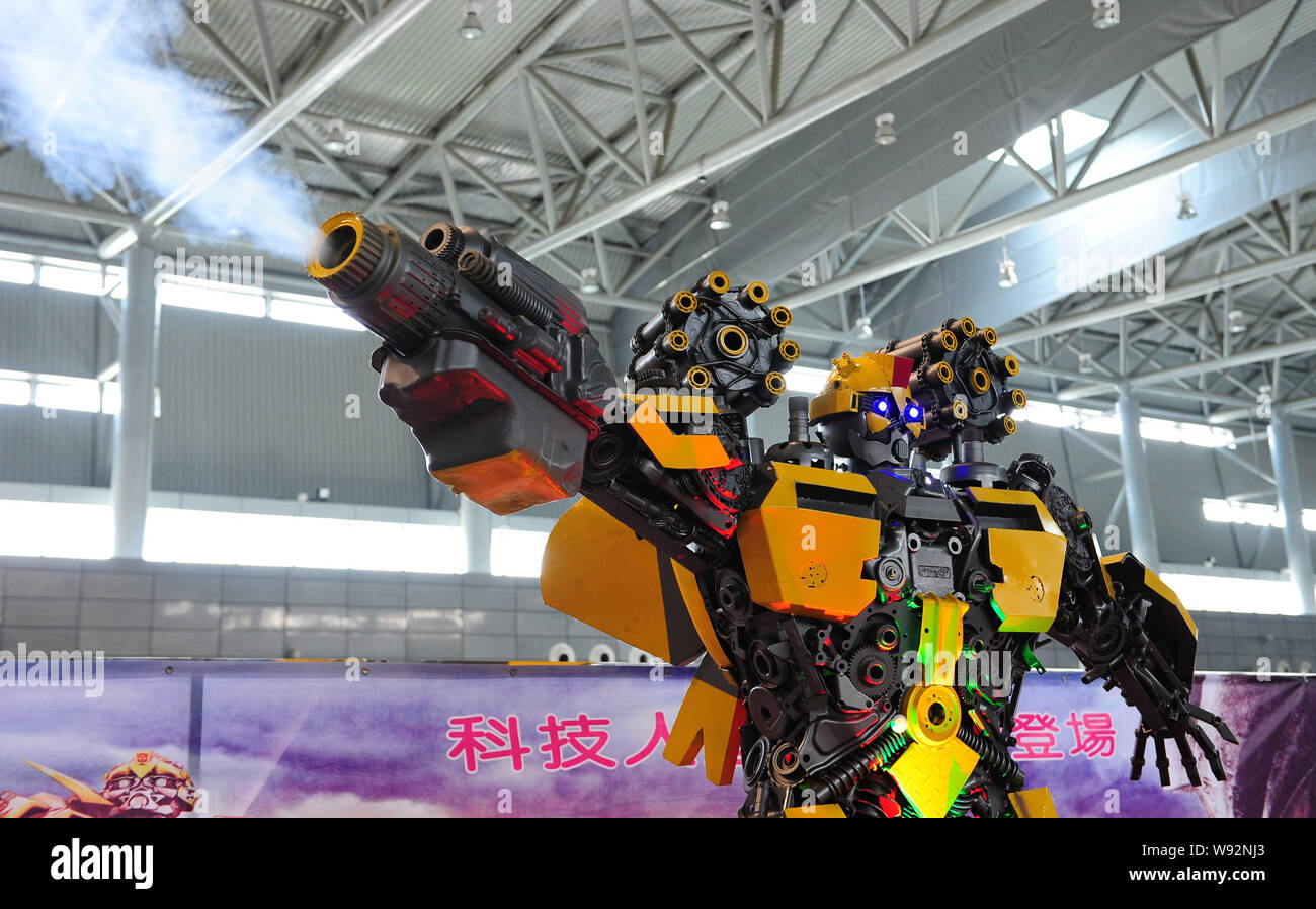 A robot made from auto scraps in the shape of Bumblebee, an Autobots ...