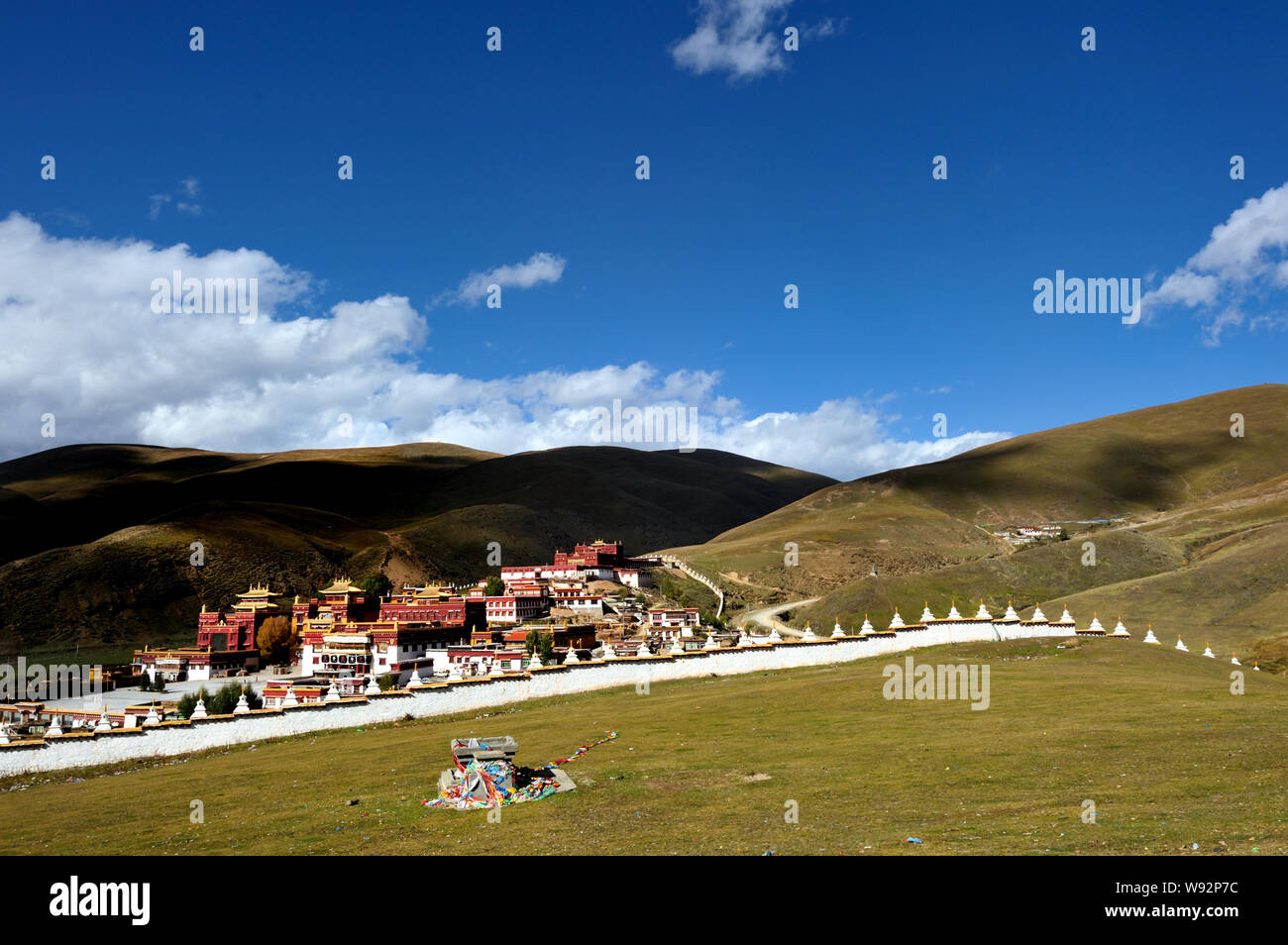 --FILE--General view of the Ganden Thubchen Choekhorling Monastery or ...