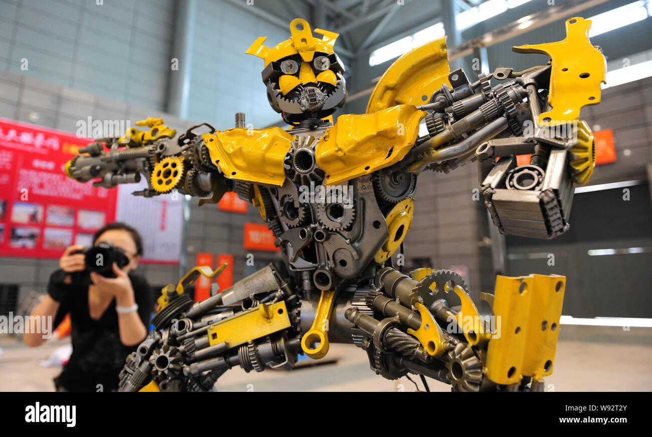 Transformers 4 Bumblebee Robot Form