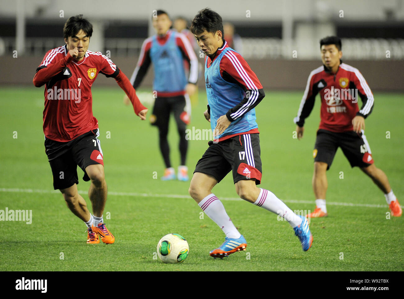 Chinese football team hi-res stock photography and images - Alamy