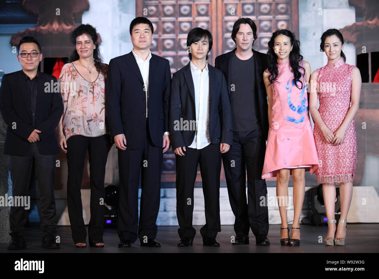 (From rigt) Chinese actress Ye Qing, Hong Kong singer and actress Karen ...