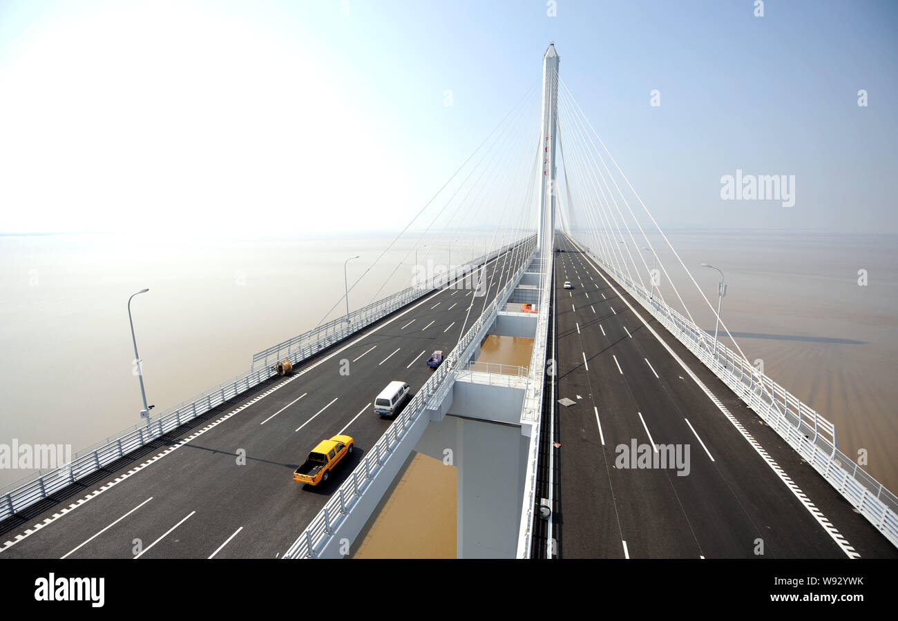 Jiashao cross sea bridge hi-res stock photography and images - Alamy