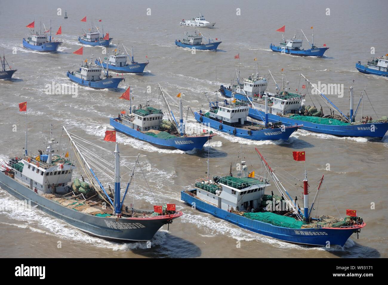 Chinese fishing boats set out to fish in Zhoushan, east Chinas Zhejiang ...