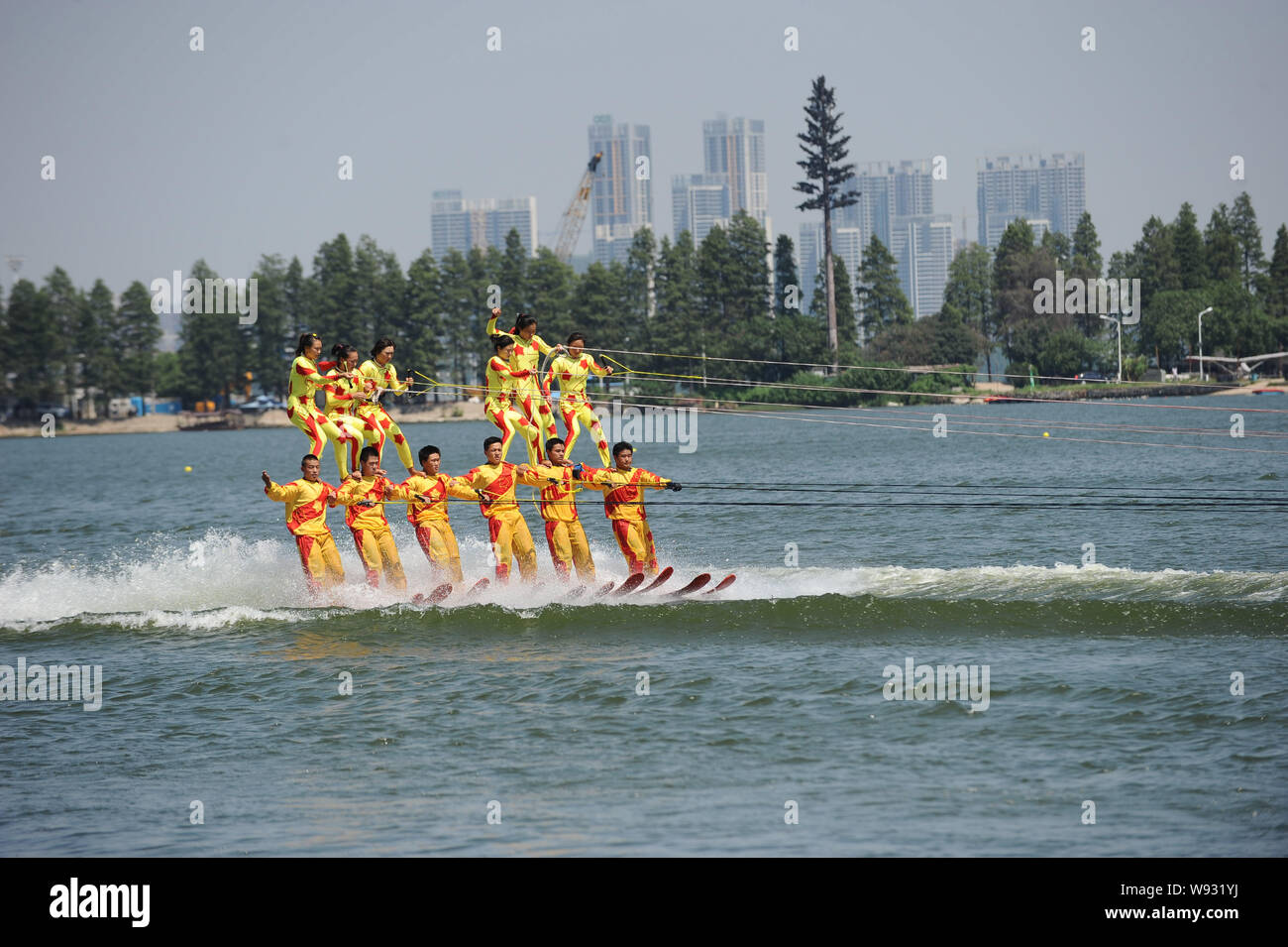 Pyramid stunt hi-res stock photography and images - Alamy