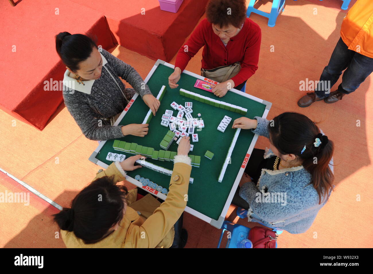 Hunan mahjong hi-res stock photography and images - Alamy