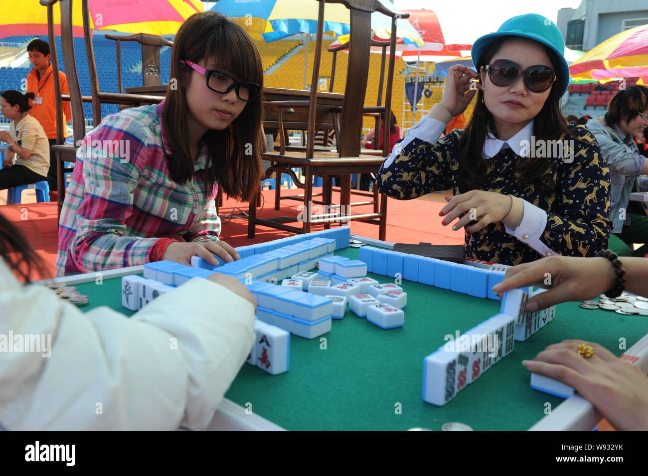Hunan mahjong hi-res stock photography and images - Alamy