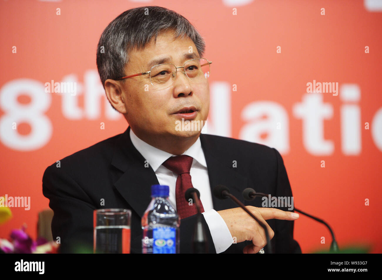 Governor of shandong hi-res stock photography and images - Alamy