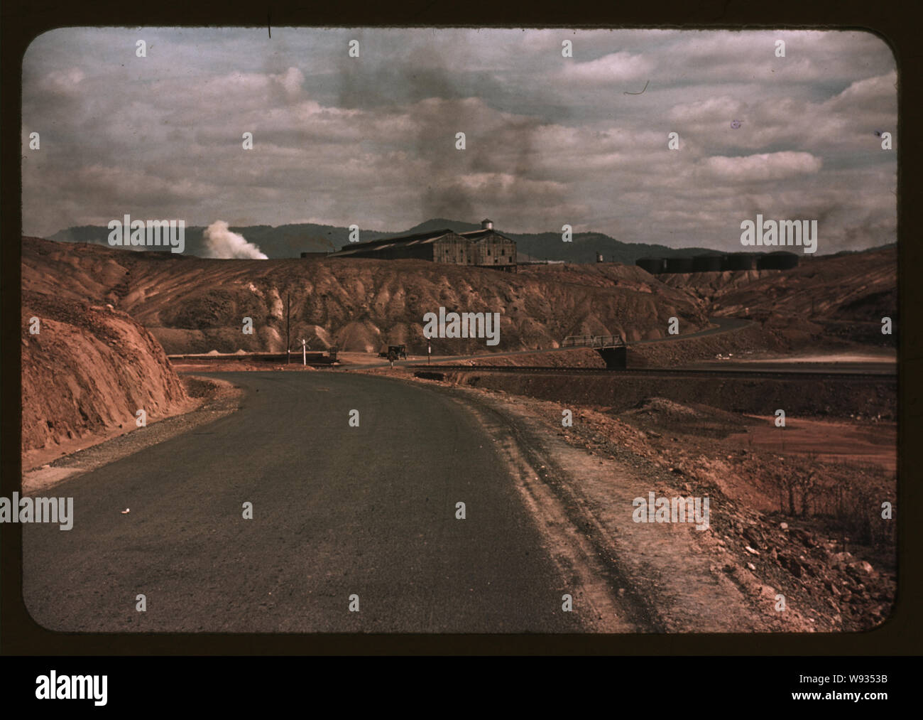 A train bringing copper ore out of the mine, Ducktown, Tenn. Fumes from ...