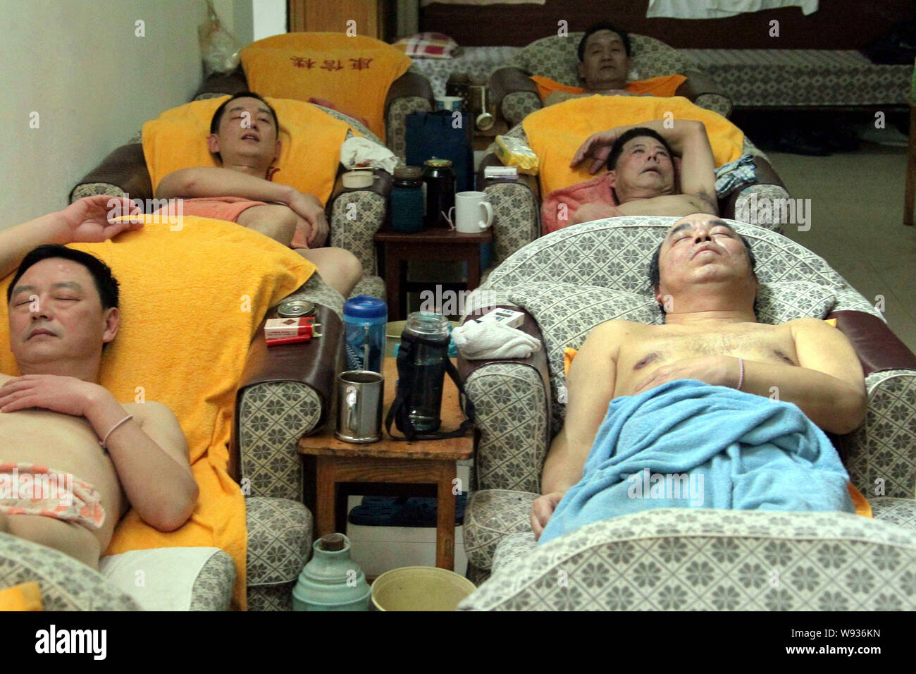 Public bathhouse china hi-res stock photography and images - Alamy