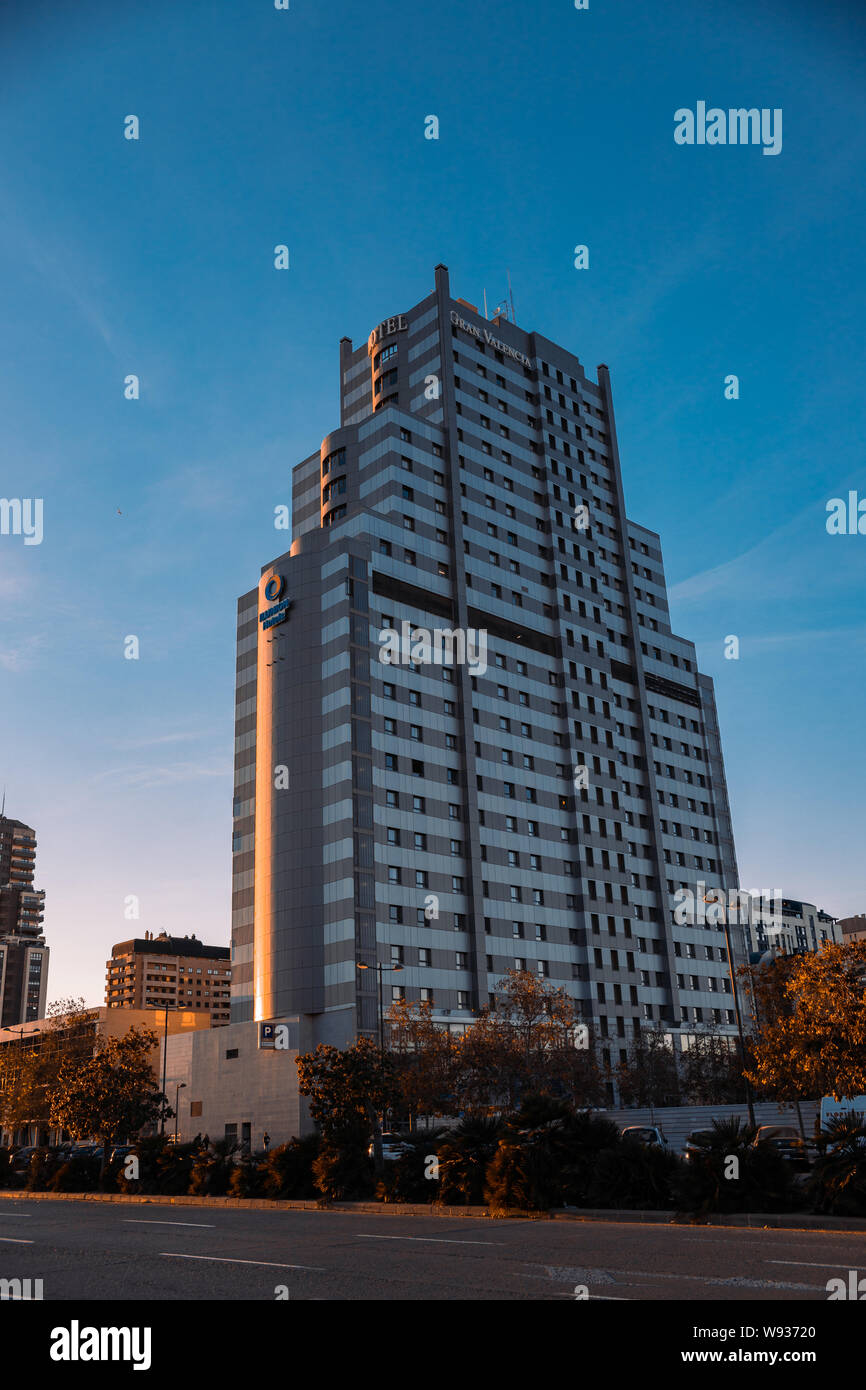 Big City Hotel High Resolution Stock Photography and Images - Alamy