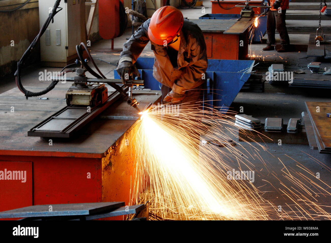 Manufacturing processes hi-res stock photography and images - Alamy