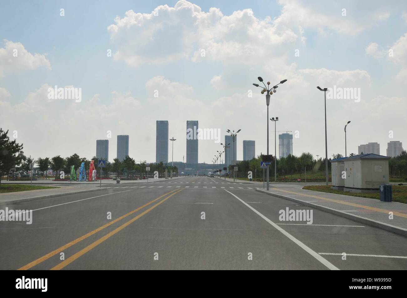 --FILE--View of empty streets in Ordos city, north Chinas Inner ...