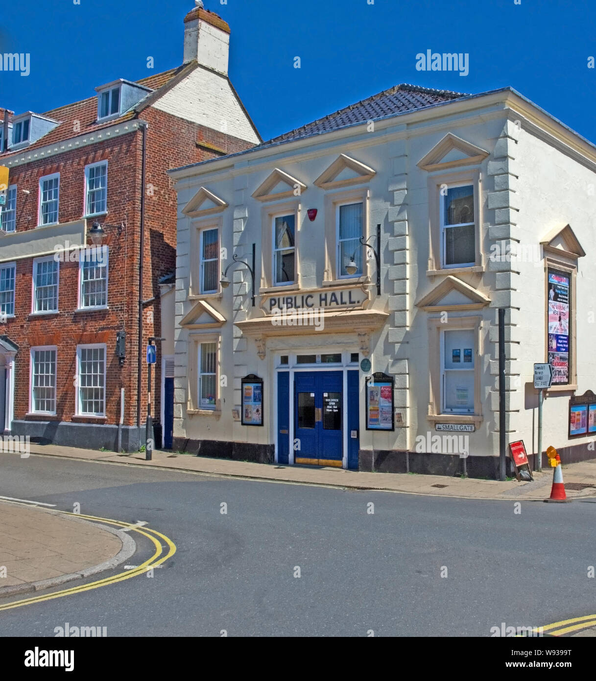 Public hall hi-res stock photography and images - Alamy