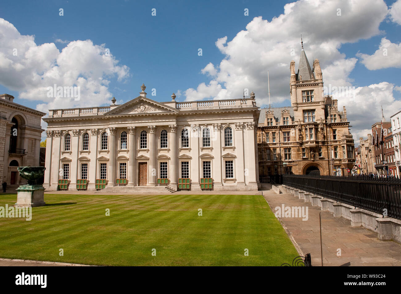 Grade 1 listed building in cambridge hi-res stock photography and ...