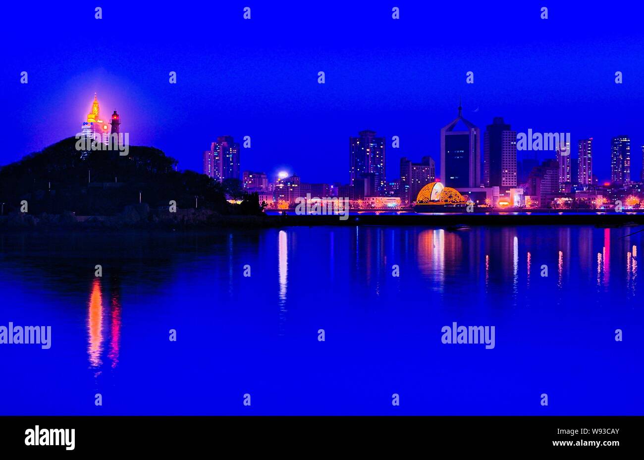Qingdao city night view hi-res stock photography and images - Alamy