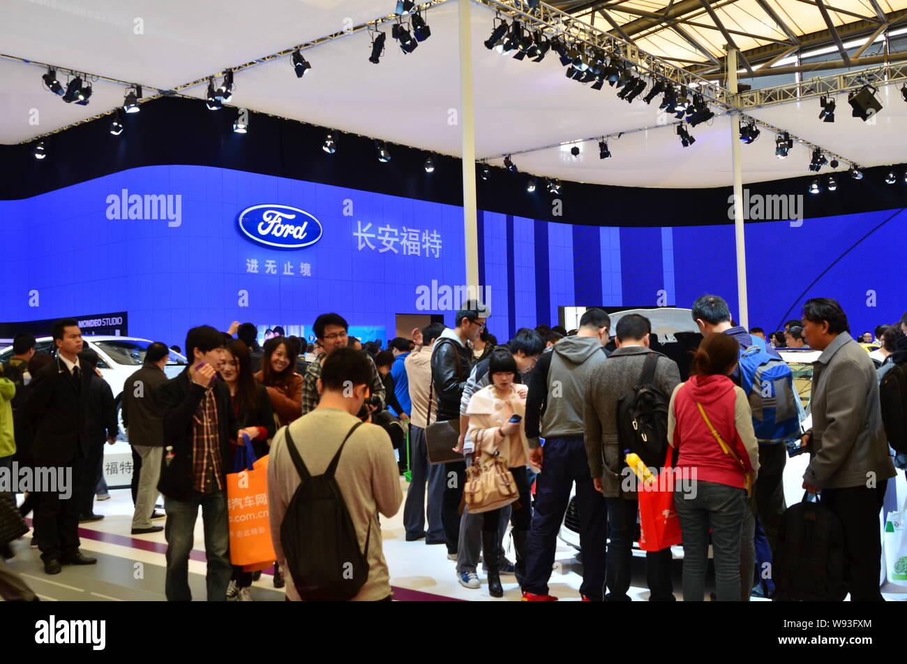 Chinese visit ford hi-res stock photography and images - Alamy
