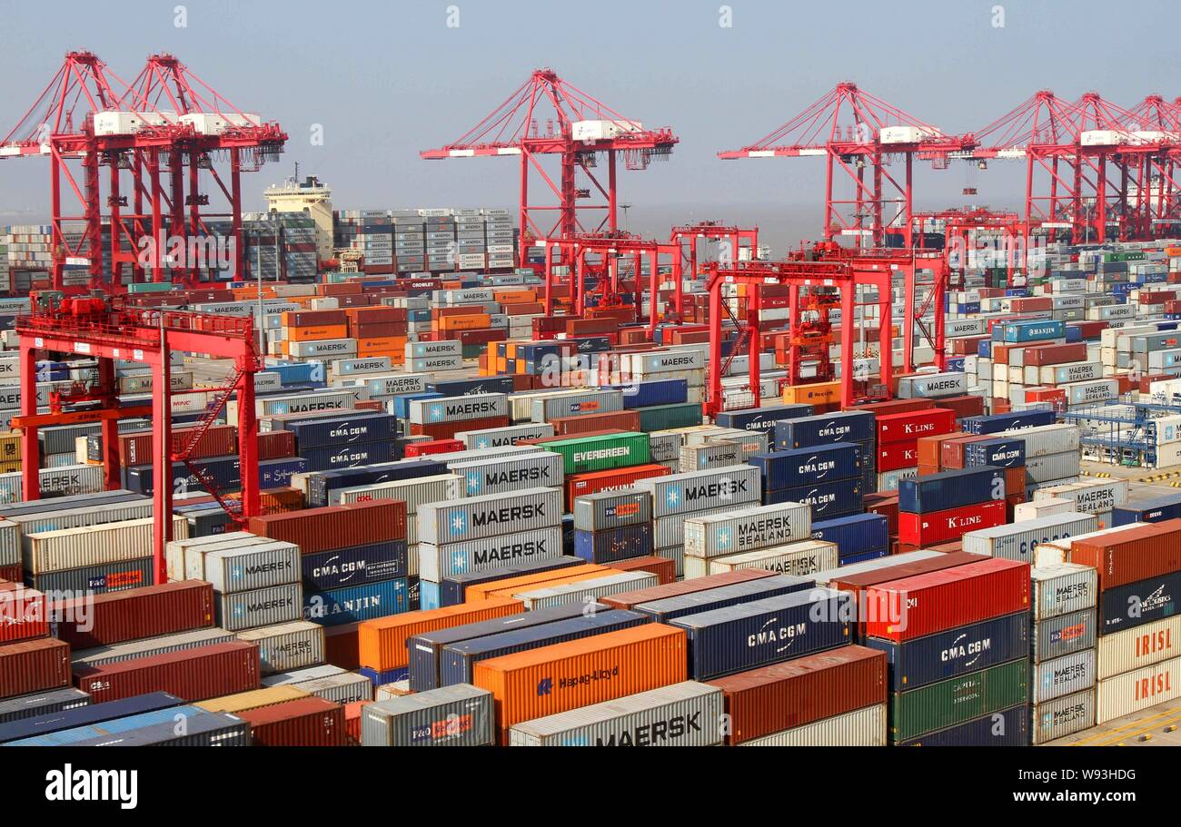 Deep water zone hi-res stock photography and images - Alamy