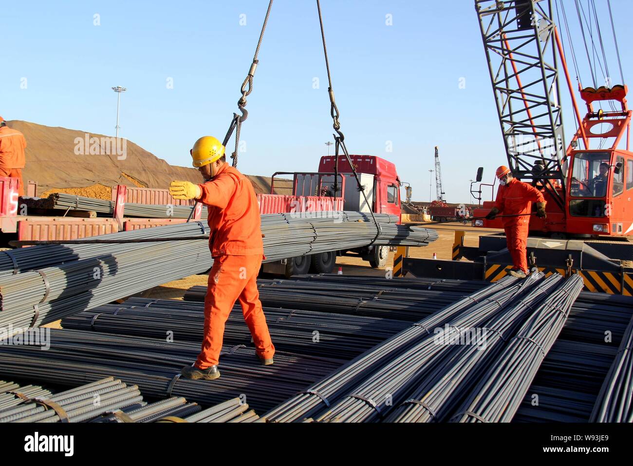 Crane rods hi-res stock photography and images - Alamy