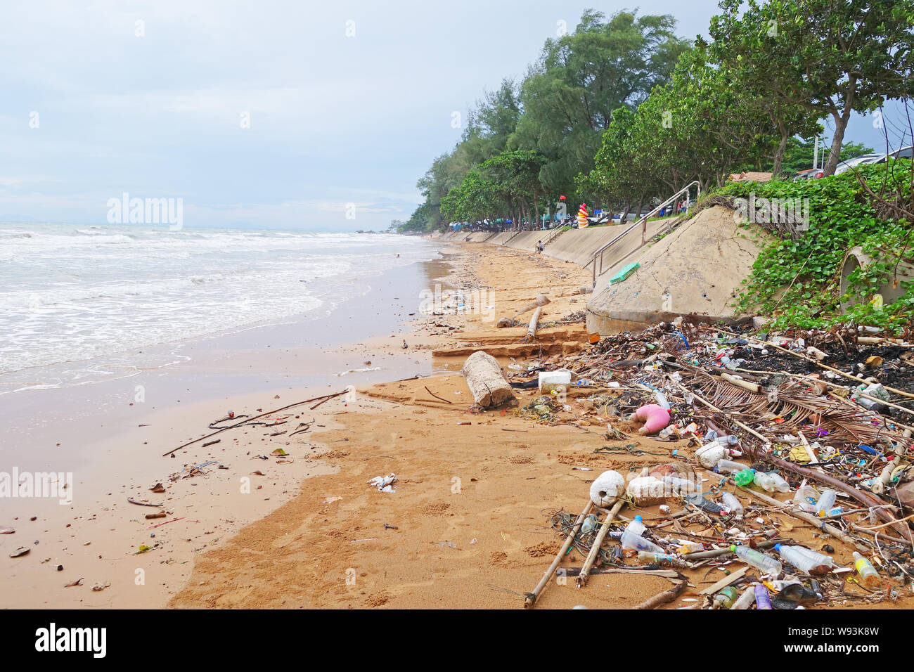 Rubbish and domestic waste polluting the beach in Kung Wiman Beach ...