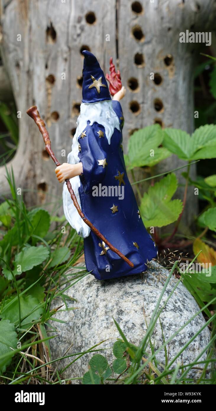 Evil magician merlin hi-res stock photography and images - Alamy