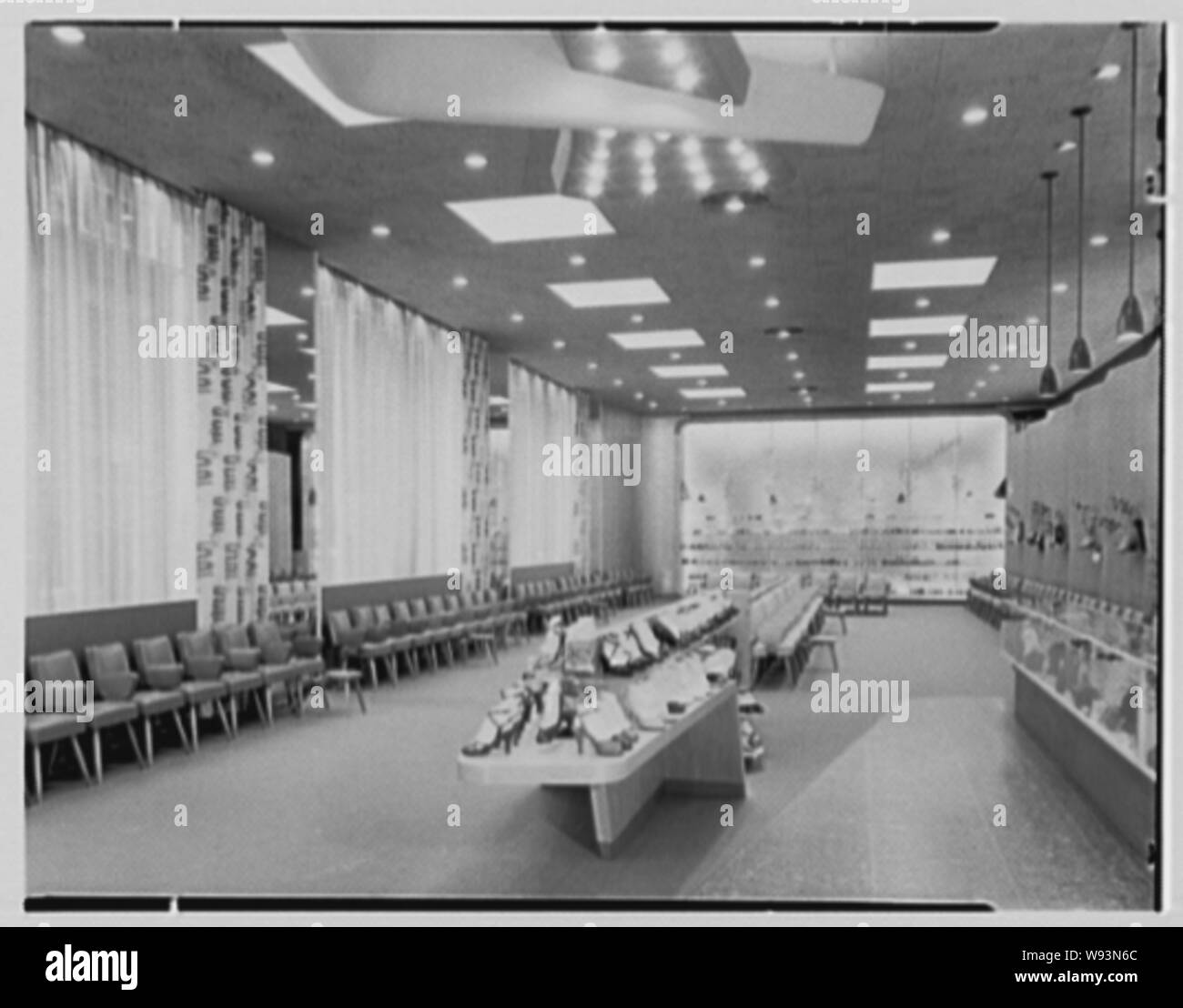 1940s business advertisement Black and White Stock Photos & Images - Alamy