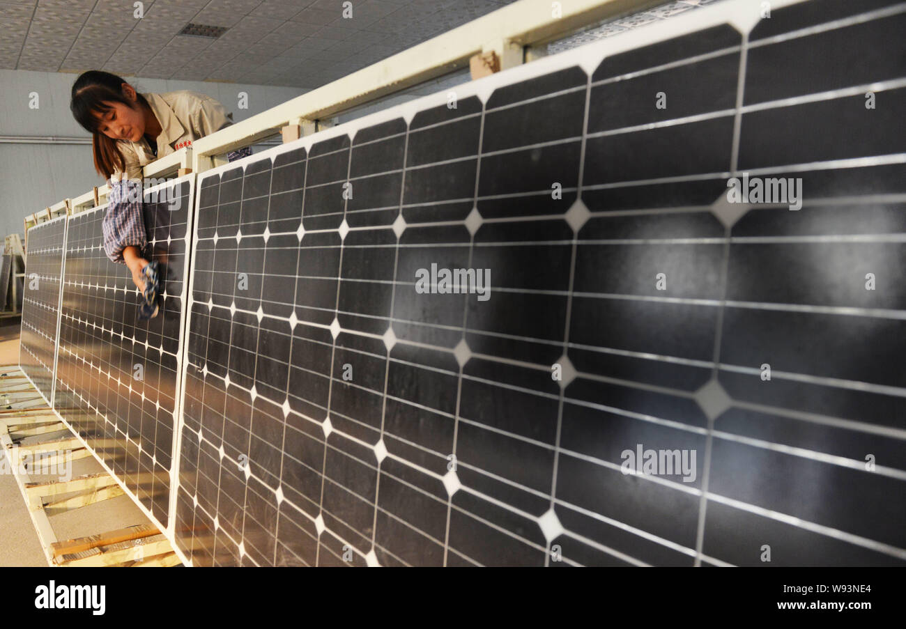 Solar panel factory in china hi-res stock photography and images - Alamy