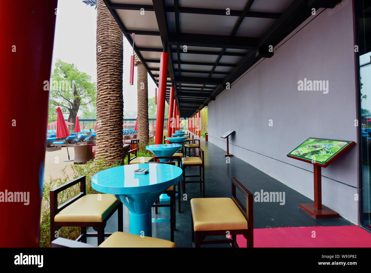 Outdoor rest area hi-res stock photography and images - Alamy