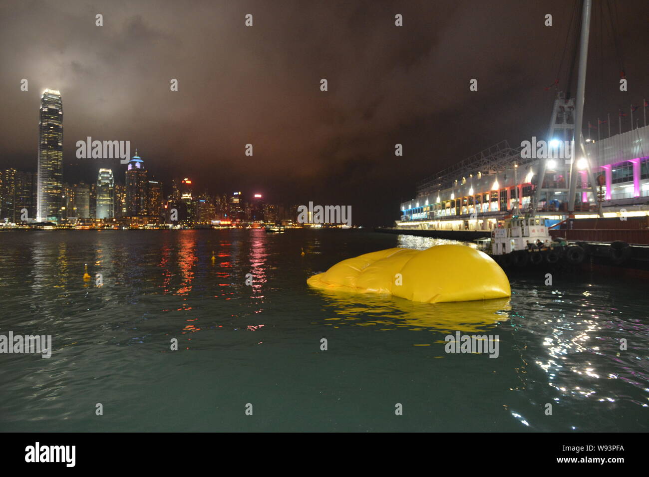 The deflated Rubber Duck by Dutch conceptual artist Florentijn Hofman ...