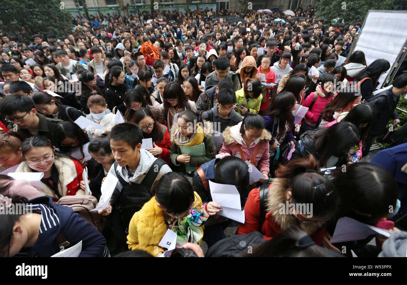 Chinese civil servant examination hi-res stock photography and images ...