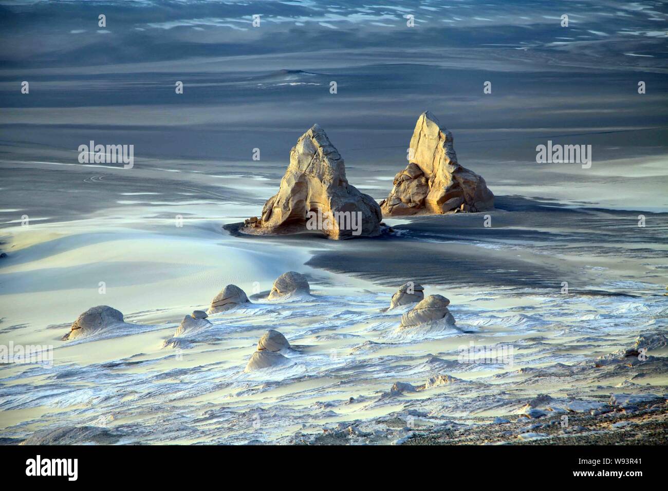 Landscape of Kumtag Desert, part of Taklamakan Desert, in Turpan ...