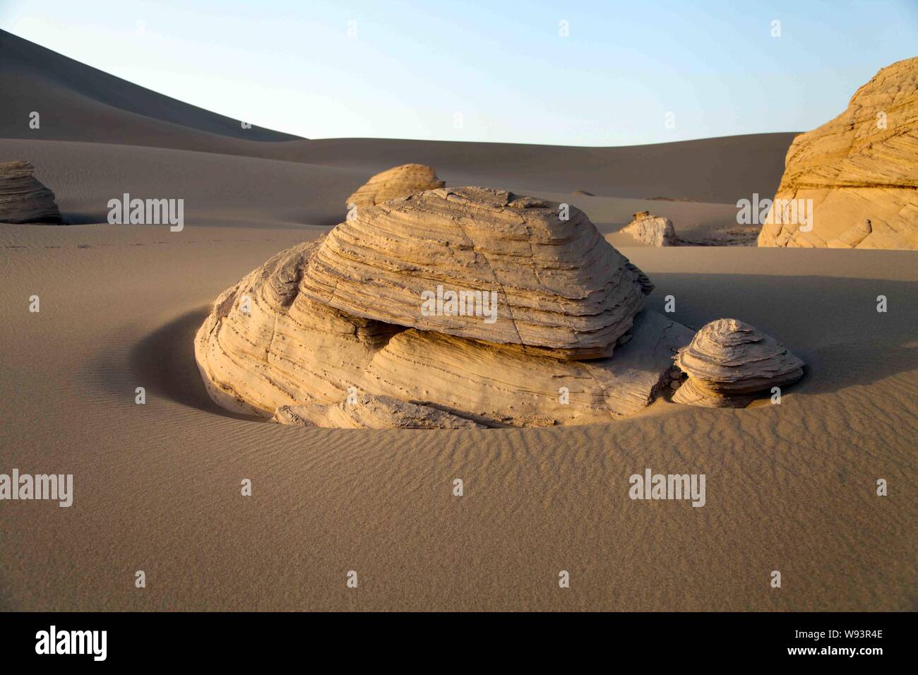Landscape of Kumtag Desert, part of Taklamakan Desert, in Turpan ...