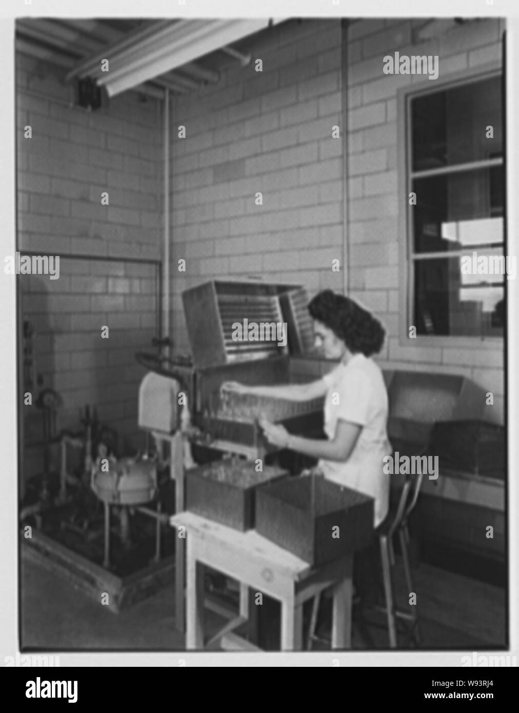 Abbott Laboratories, 1350 Cote de Liesse, Montreal, Canada Stock Photo ...