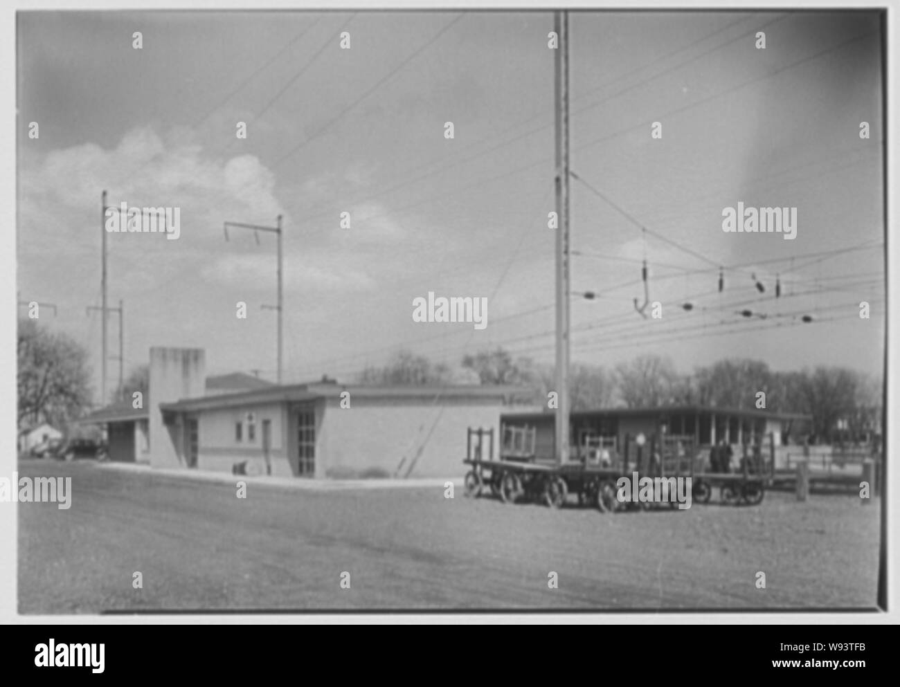Aberdeen station Black and White Stock Photos & Images - Alamy