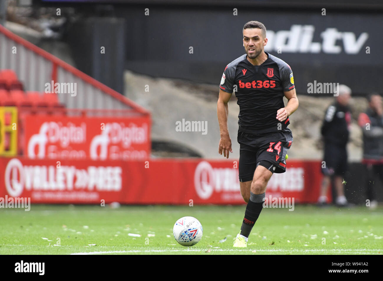 Tommy charlton hi-res stock photography and images - Alamy