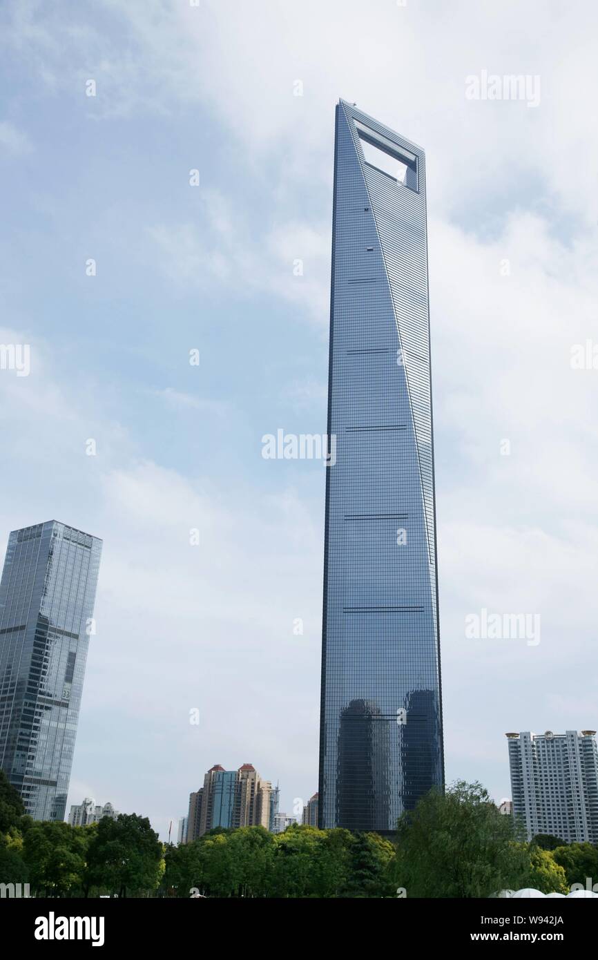 Taipei 101 2013 hi-res stock photography and images - Alamy