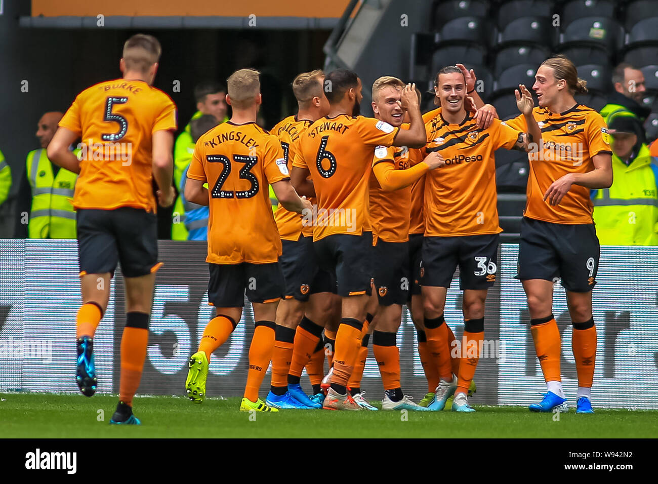 Irvine football hi-res stock photography and images - Alamy