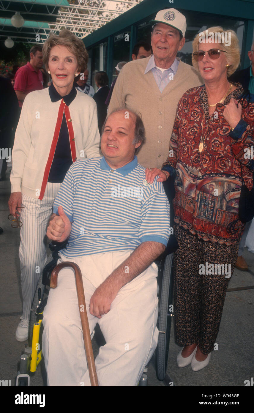 Nancy Reagan, James Brady and Ronald Reagan, 1993, Photo By Michael ...
