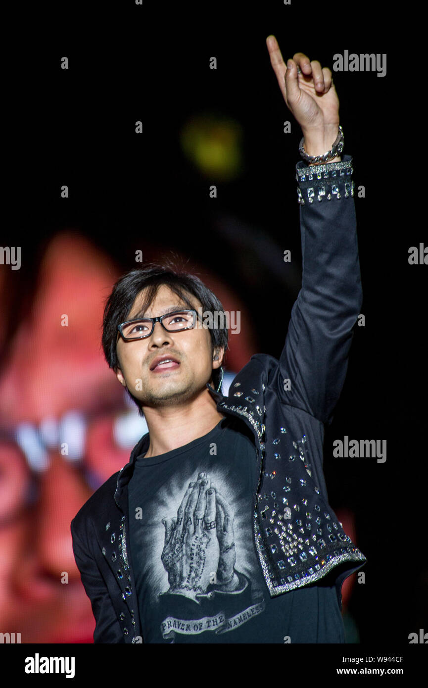 Singer Wang Feng Zhang Ziyi