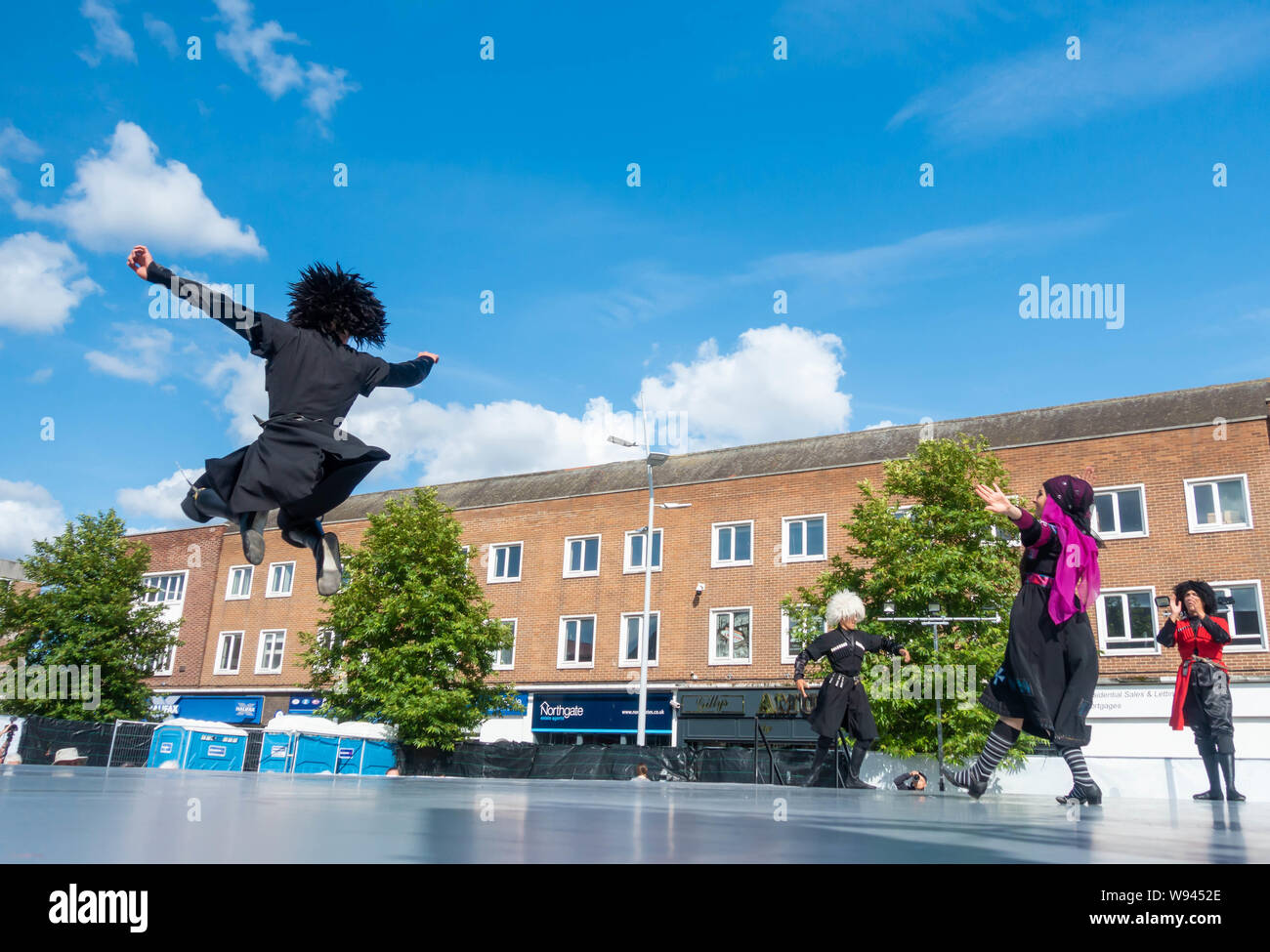 Traditional dancers georgia hi-res stock photography and images - Alamy