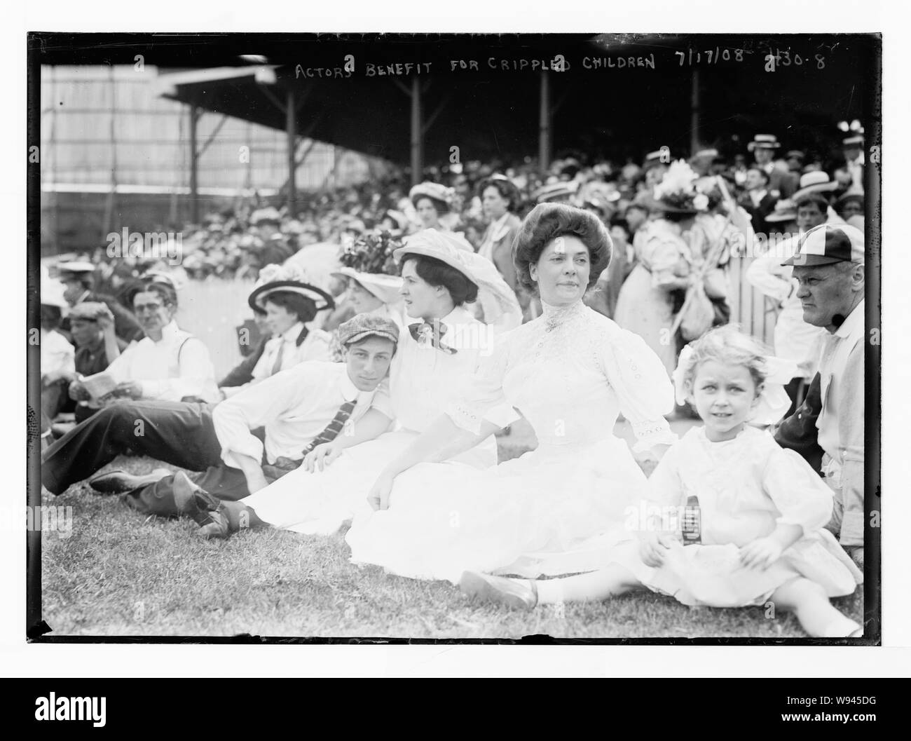 Crippled children hi-res stock photography and images - Alamy