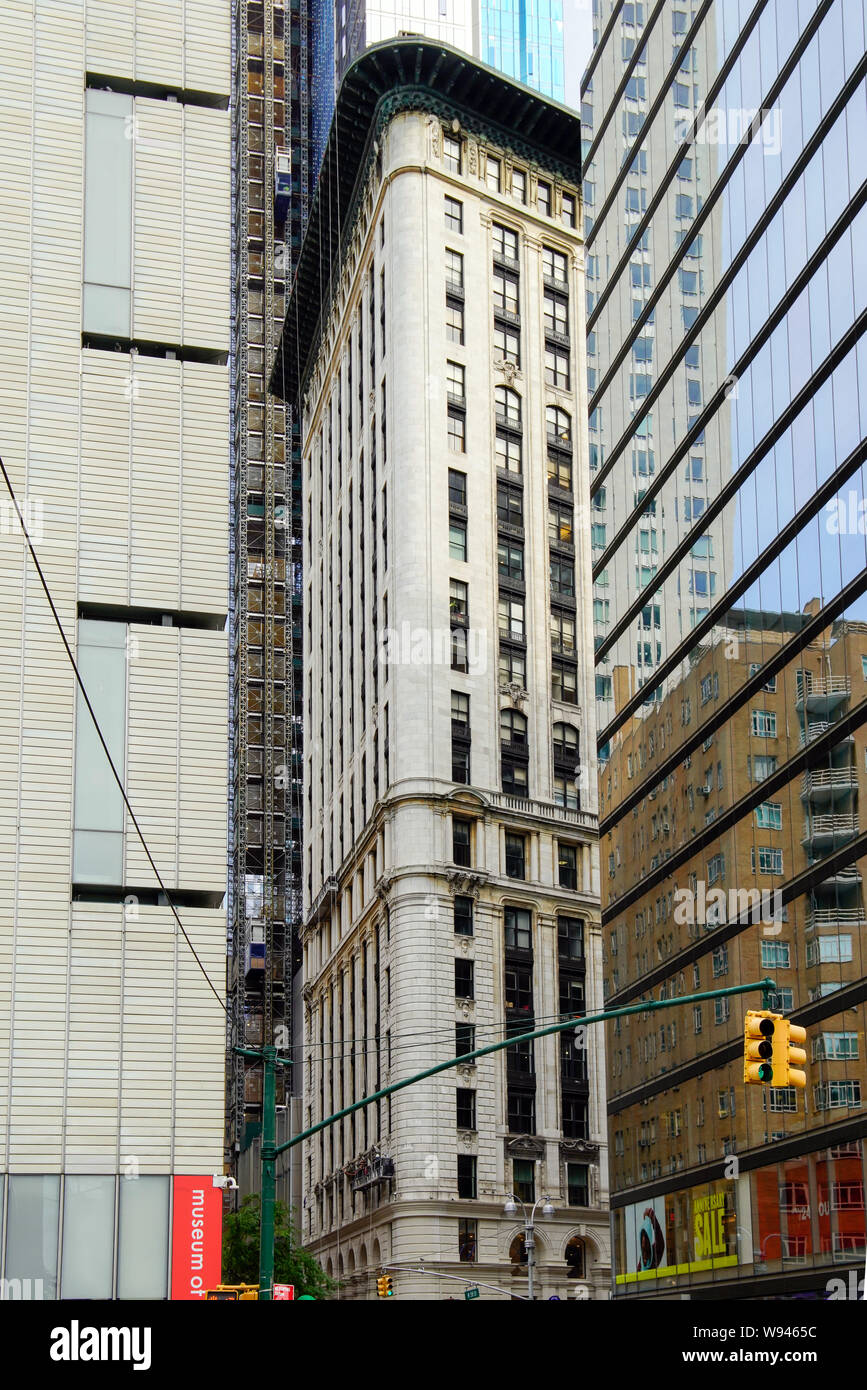 58th Street New York High Resolution Stock Photography and Images - Alamy