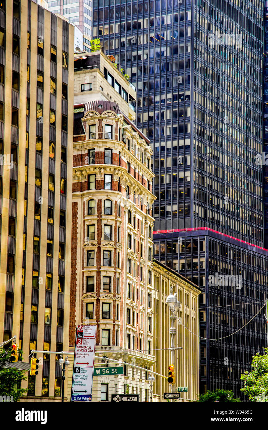 Modern city architecture complex hi-res stock photography and images ...