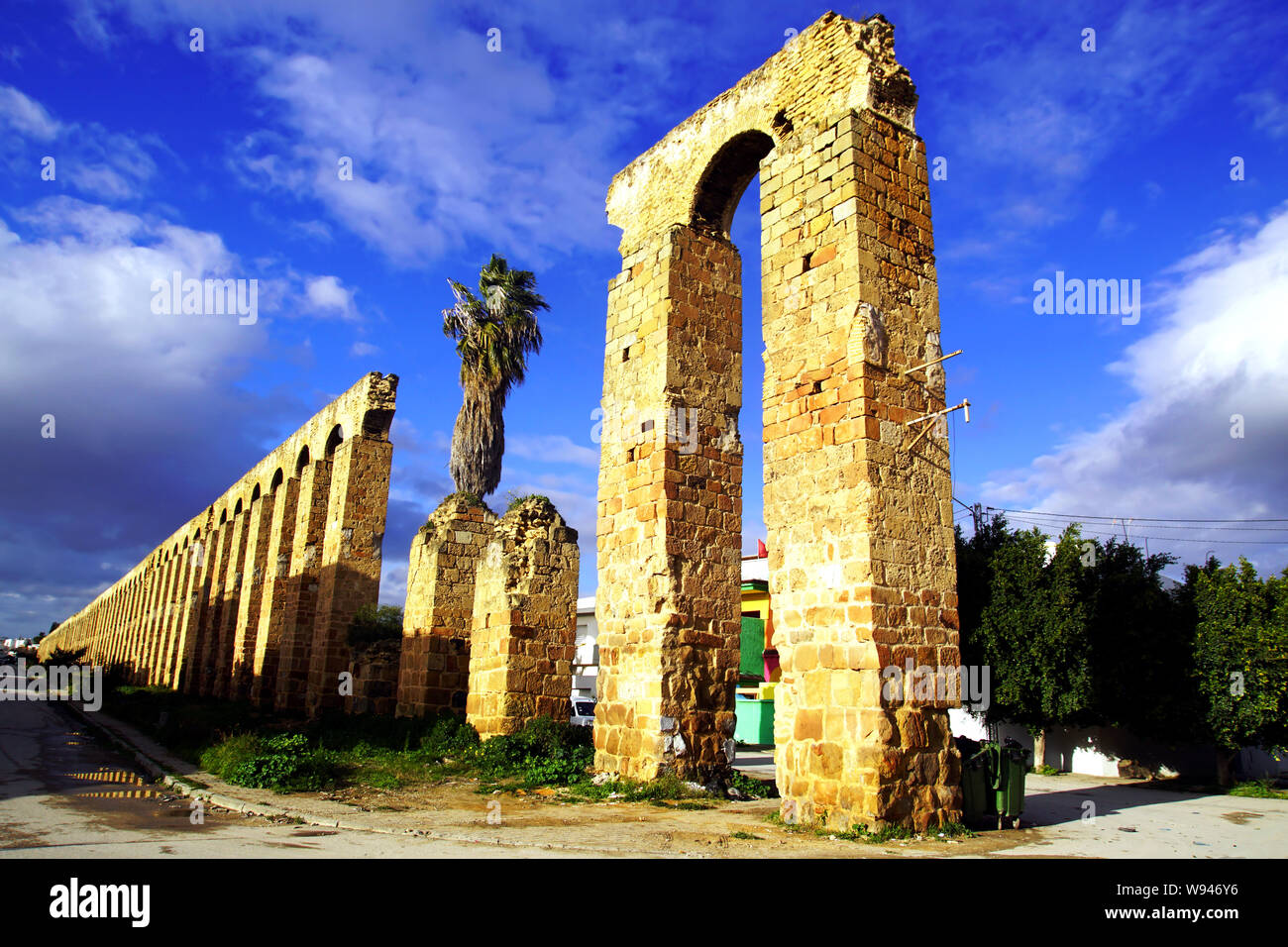 Roman architecture in tunisia hi-res stock photography and images - Alamy