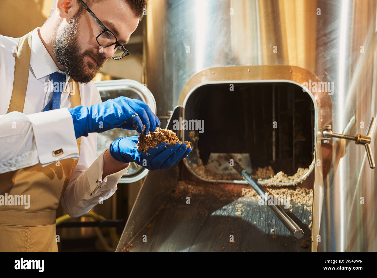 Beer barrel man hi-res stock photography and images - Alamy