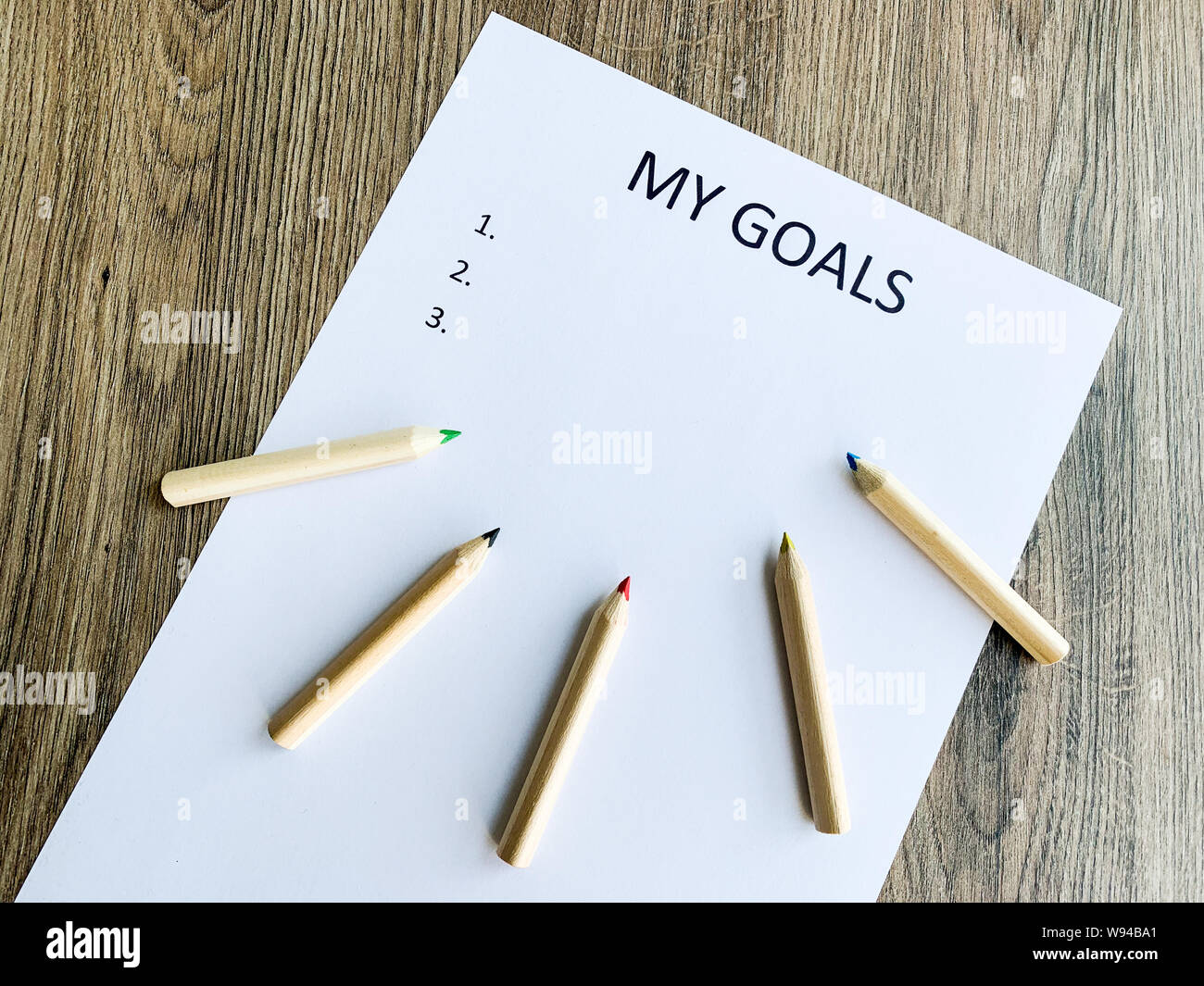 Clipboard with my goals on wood desk Stock Photo - Alamy