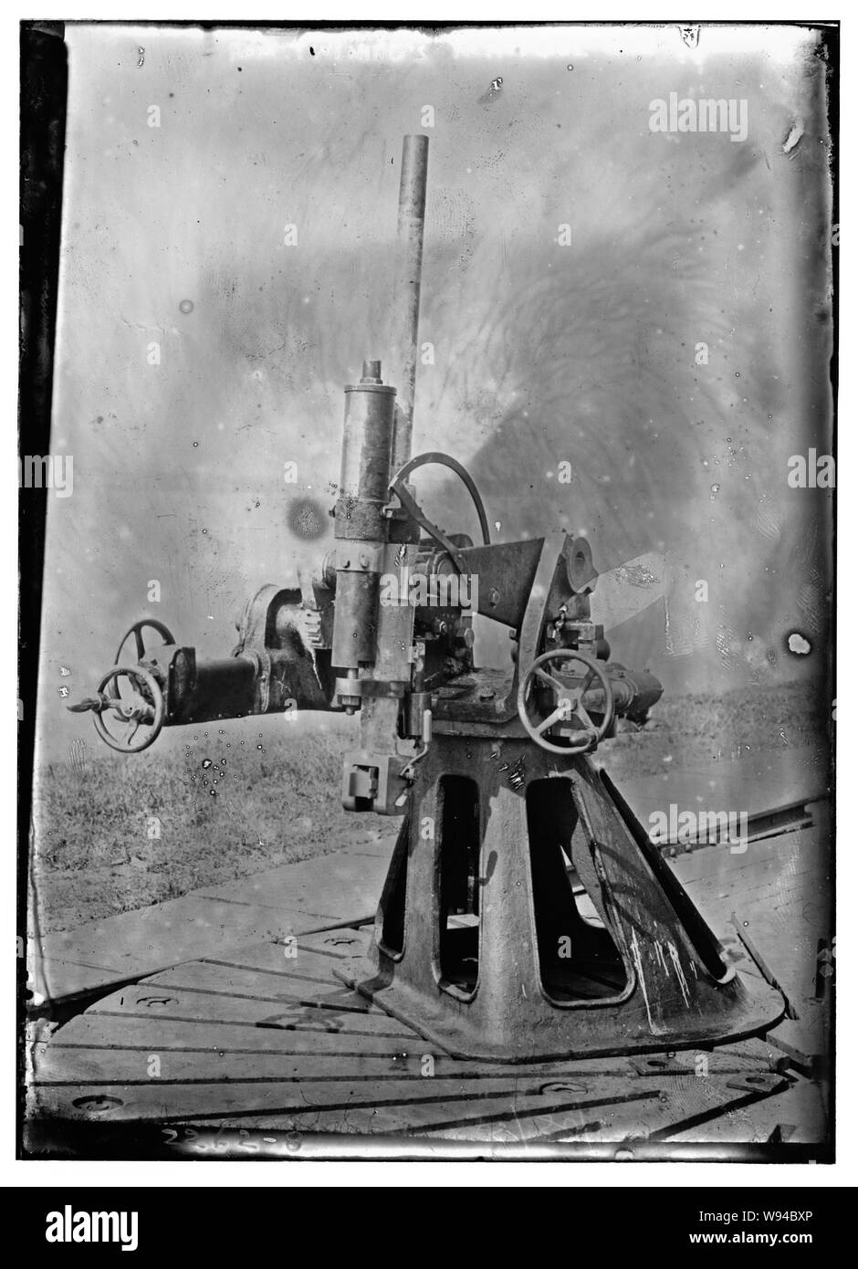 Adm. Twinings aeroplane gun Stock Photo - Alamy