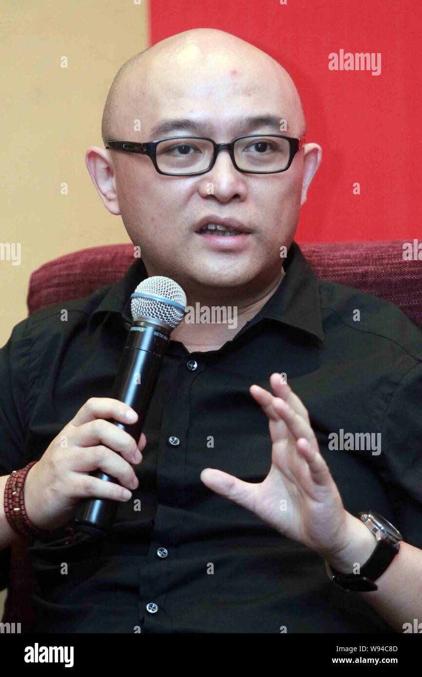 --FILE--Chinese television anchor Meng Fei speaks during the 15th ...