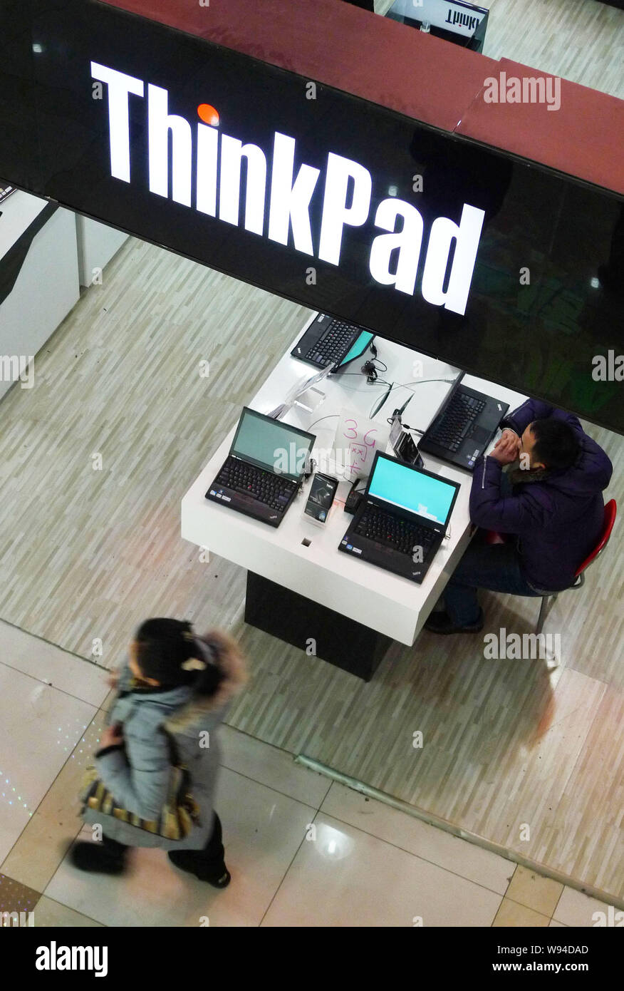 Lenovo thinkpad hi-res stock photography and images - Alamy